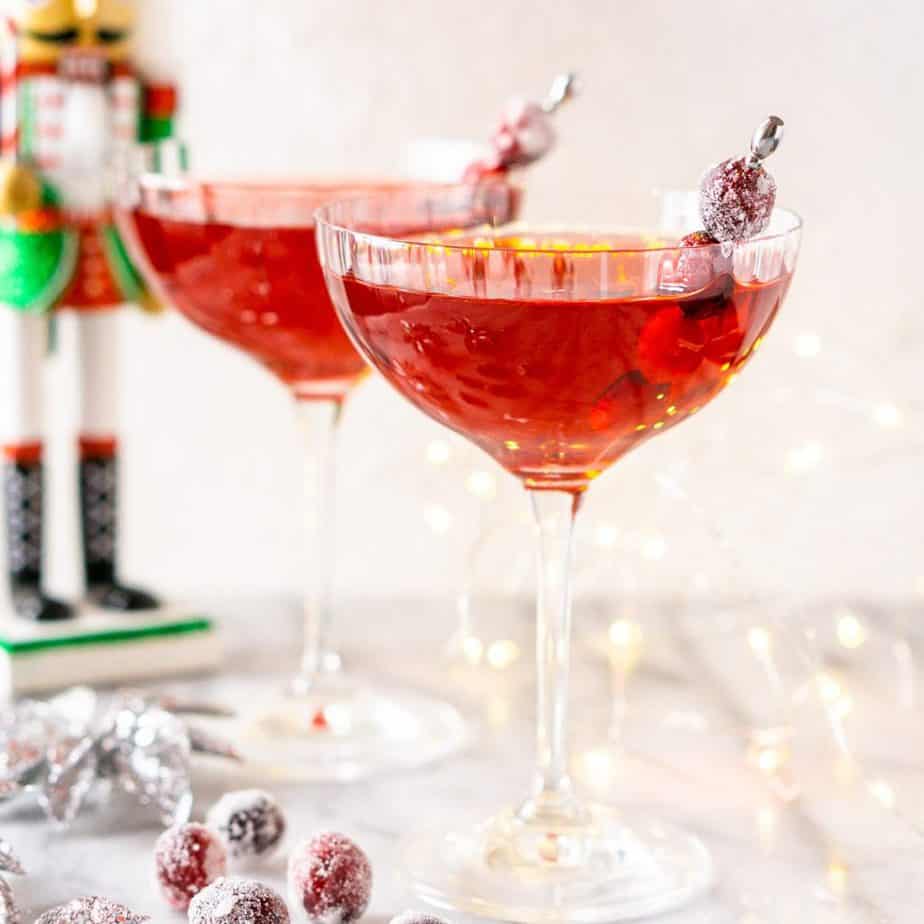 The Best Christmas Cocktail Recipes for Holiday Parties – Party + Bright